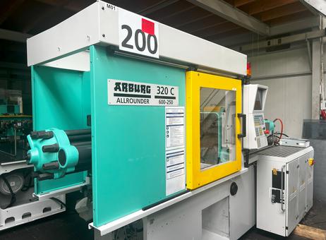 Mašina za brizganje Arburg 320C-600-250