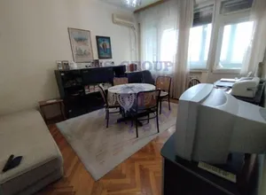 Prodaja Stan - Novi Sad, Detelinara: Sajam - Sajmište