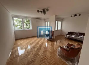 Izdavanje Stan - Paraćin