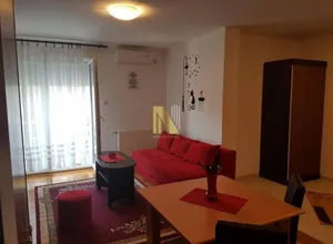 Izdavanje Garsonjera - Novi Sad, Stari Grad: Spens