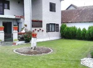 Prodaja Vila - Beograd, Lazarevac Centar