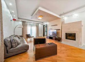 Izdavanje Stan - Beograd, Savski Venac: Senjak - Bara Venecija
