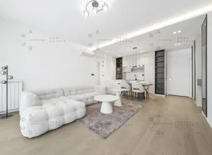 Izdavanje Stan - Beograd, Vračar: Hram Svetog Save - Neimar - Čubura