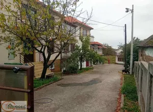 Prodaja Vila - Beograd, Čukarica: Velika Moštanica - Ostružnica - Umka