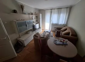 Izdavanje Stan - Novi Sad, Detelinara: Stara Detelinara - Nova Detelinara