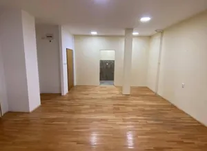 Izdavanje Lokal - Beograd, Čukarica: Banovo Brdo