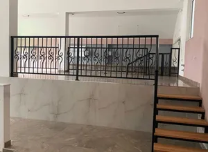 Izdavanje Lokal - Beograd, Surčin Centar
