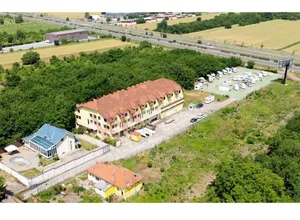 Prodaja Zgrada - Beograd, Surčin: Bečmen - Dobanovci - Radiofar
