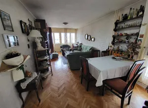 Prodaja Stan - Niš, Medijana: Bulevar Nemanjića - Dom zdravlja - Bulevar zona III