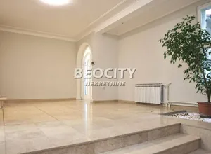 Izdavanje Vila - Beograd, Vračar: Hram Svetog Save - Neimar - Čubura