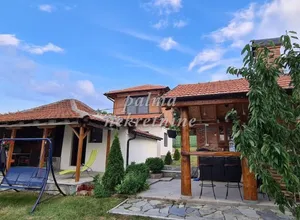 Prodaja Vila - Knić