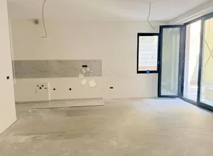 Prodaja Stan - Beograd, Autokomanda