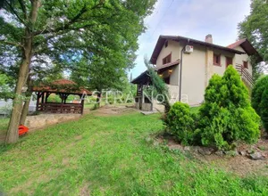Prodaja Vila - Beograd, Voždovac: Beli Potok - Pinosava - Zuce