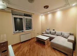 Izdavanje Stan - Beograd, Vračar: Hram Svetog Save - Neimar - Čubura