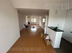 Prodaja Stan - Beograd, Voždovac centar