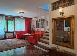 Izdavanje Vila - Beograd, Zvezdara: Severni bulevar