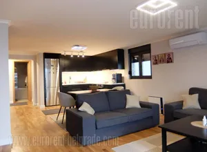 Izdavanje Vila - Beograd, Voždovac: Jajinci