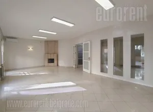 Izdavanje Kancelarija - Beograd, Voždovac: Voždovačka crkva - FON - Saobraćajni fakultet
