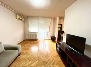 Izdavanje Stan - Beograd, Rakovica: Kanarevo brdo - Stari Košutnjak