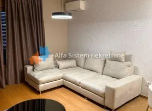 Izdavanje Stan - Beograd, Vračar: Crveni Krst - Južni bulevar