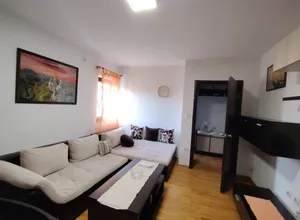 Izdavanje Stan - Niš, Palilula: Staro groblje - Bulevar zona I - Kalač brdo