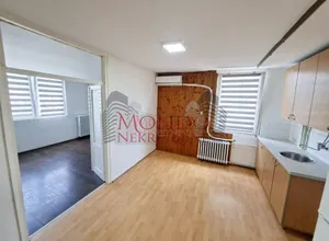 Izdavanje Kancelarija - Niš, Medijana: Centar - Marger