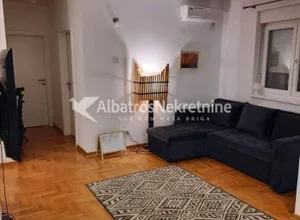 Izdavanje Stan - Beograd, Savski Venac Centar