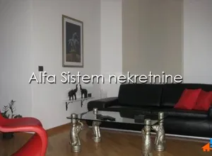 Izdavanje Stan - Beograd, Vračar: Hram Svetog Save - Neimar - Čubura