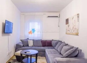Izdavanje Stan - Beograd, Voždovac: Šumice