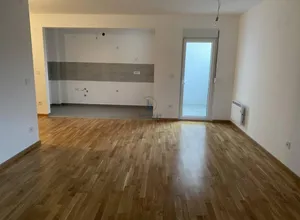 Prodaja Stan - Pančevo, Tesla