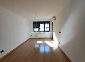 Prodaja Stan - Beograd, Zvezdara: Lipov lad