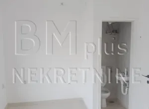 Izdavanje Lokal - Niš, Pantelej: Branko Bjegović - Vinik - Gornja Vrežina