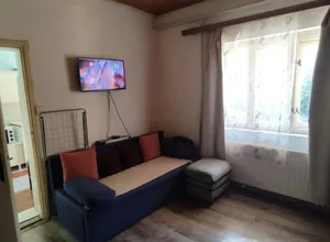 Izdavanje Stan - Novi Sad, Socijalno - Rotkvarija