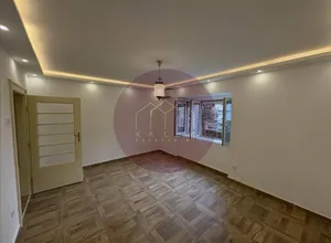 Prodaja Stan - Beograd, Savski Venac: Senjak - Bara Venecija