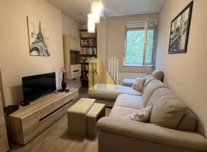 Izdavanje Stan - Novi Sad