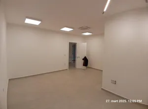 Izdavanje Lokal - Beograd, Čukarica: Banovo Brdo