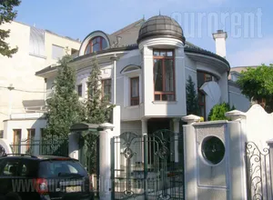 Izdavanje Kancelarija - Beograd, Voždovac: Voždovačka crkva - FON - Saobraćajni fakultet
