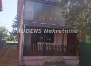 Prodaja Vila - Beograd, Surčin: Bečmen - Dobanovci - Radiofar