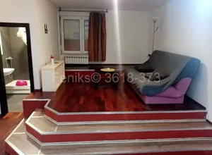 Izdavanje Stan - Beograd, Vračar: Hram Svetog Save - Neimar - Čubura