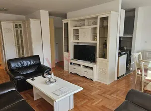 Izdavanje Stan - Beograd