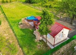 Prodaja Kuća - Inđija, Breskvik