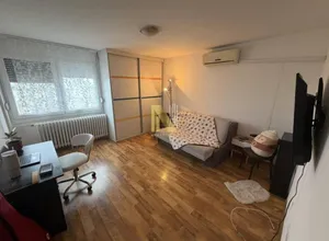 Izdavanje Stan - Novi Sad, Liman IV