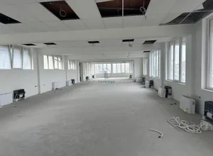 Izdavanje Lokal - Beograd, Rakovica: Petlovo brdo
