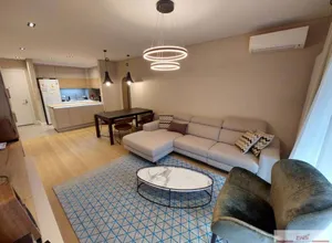 Izdavanje Stan - Beograd, Novi Beograd: Paviljoni - Pariske komune - Ikarus