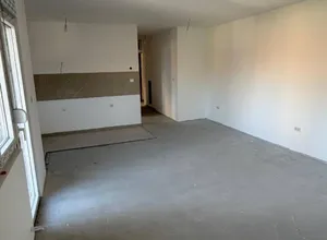 Prodaja Stan - Beograd, Surčin Centar
