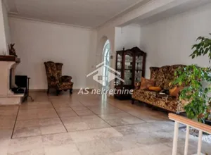 Izdavanje Vila - Beograd, Vračar: Hram Svetog Save - Neimar - Čubura