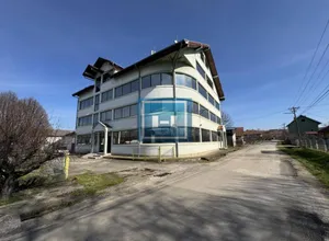 Izdavanje Lokal - Ćuprija