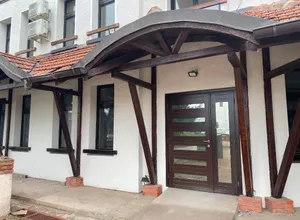 Izdavanje Lokal - Beograd, Rakovica: Petlovo brdo