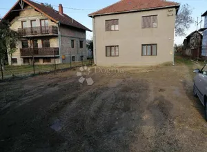 Prodaja Vila - Inđija, Centar
