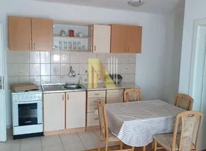 Izdavanje Stan - Novi Sad